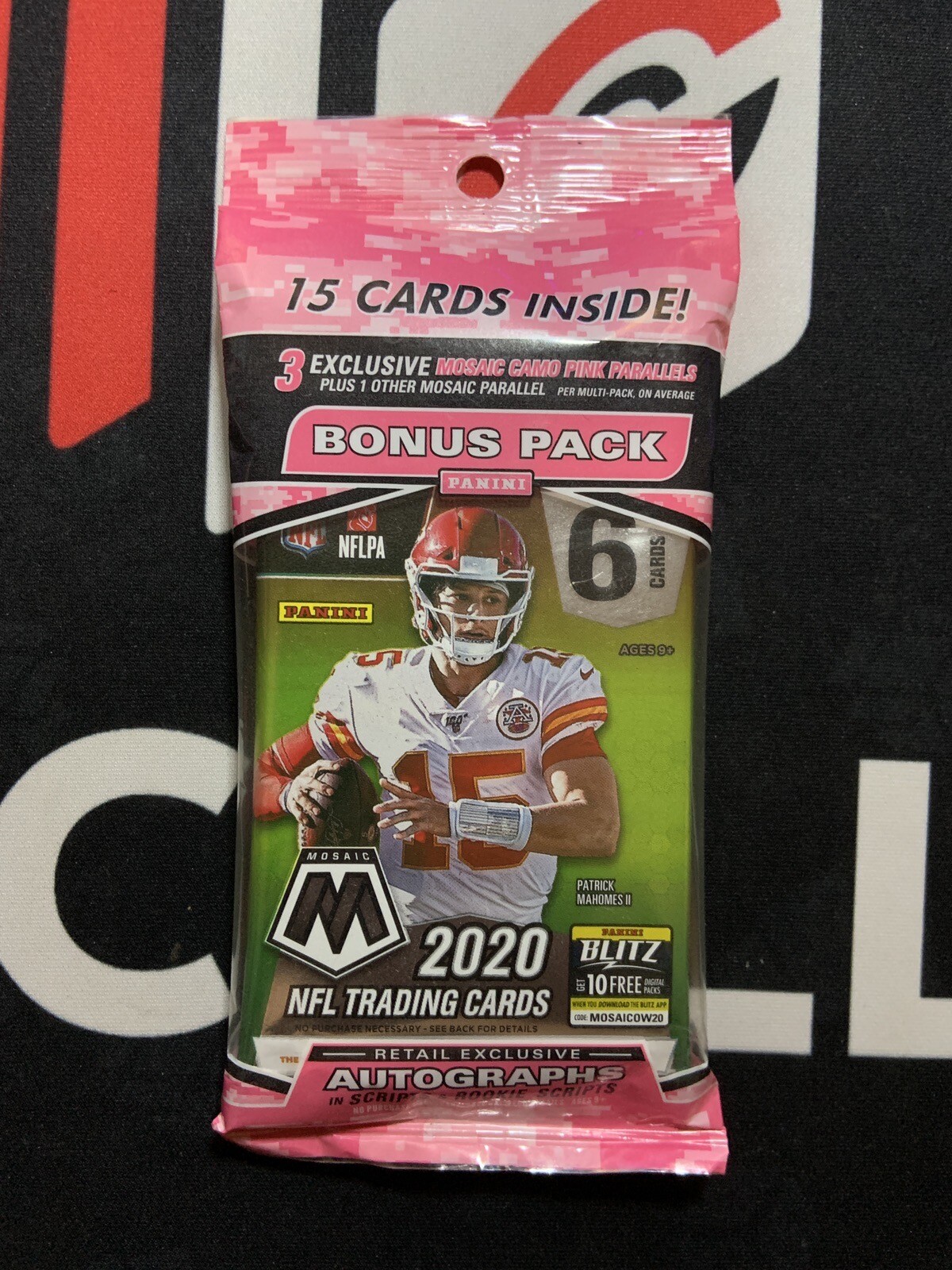 2020 Panini Mosaic NFL Football Trading Cards Cello Pack Sealed - Lot ...