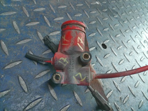 2012 MACK CXU613 HEIGHT CONTROL VALVE P/N: 5860450 | eBay