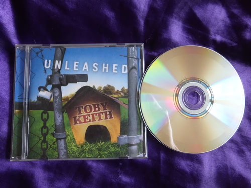 Toby Keith Unleashed CD USA 2002 Avec le hype sticker Willie Nelson ...