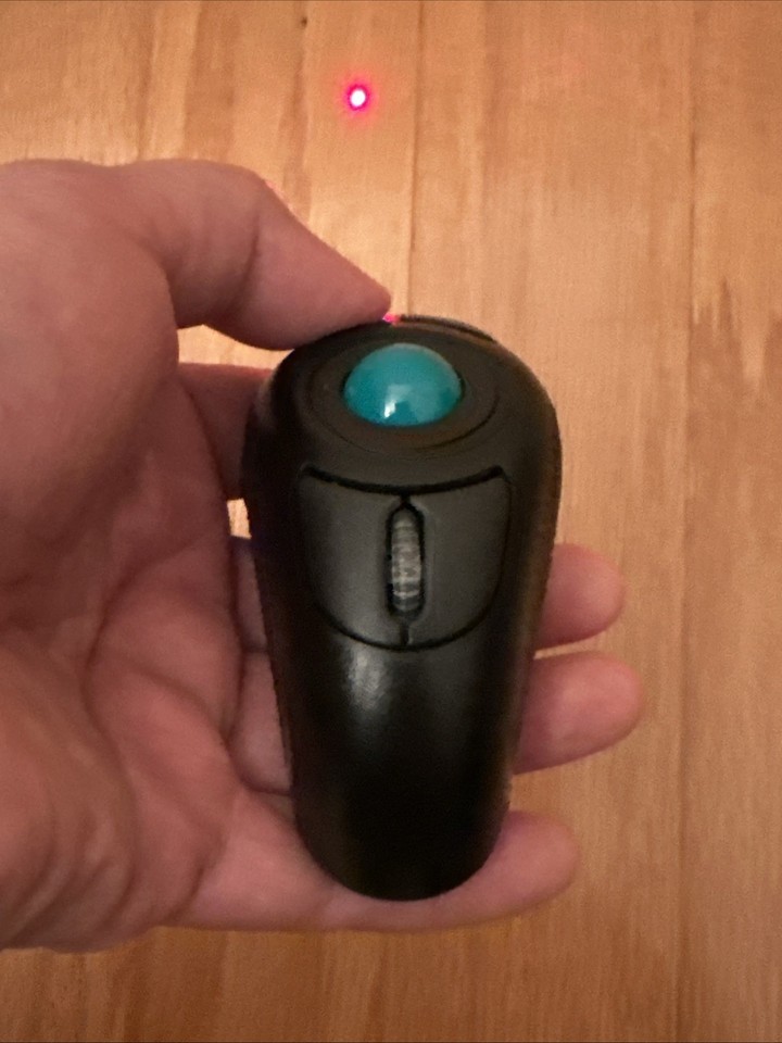 YUMQUA Y-10L Finger Handheld Wireless Built-in Laser Pointer USB ...