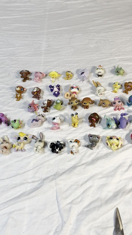 Vintage LPS Littlest Pet Shop Toy Lot 39 included Good Condition See ...