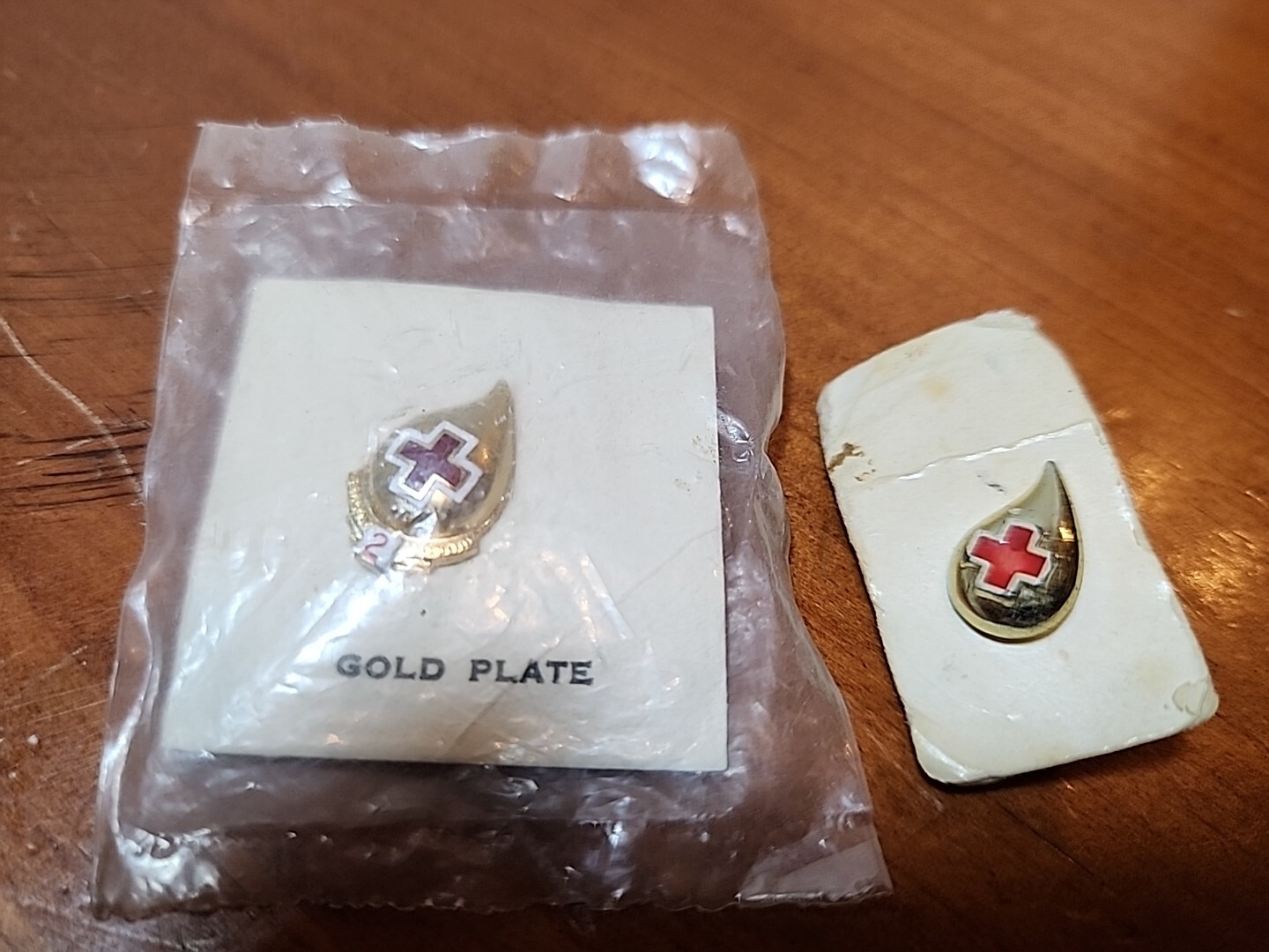 2 VTG Red Cross One 2 Gallon Blood Donor Teardrop Gold Plated Enamel ...