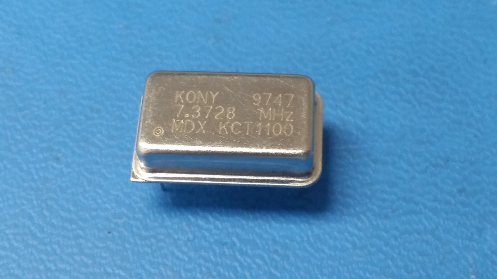 (1 PC) 7.3728MHz 4 Pin Crystal Oscillator Clock KCT1100 Kony 20.3x12 ...
