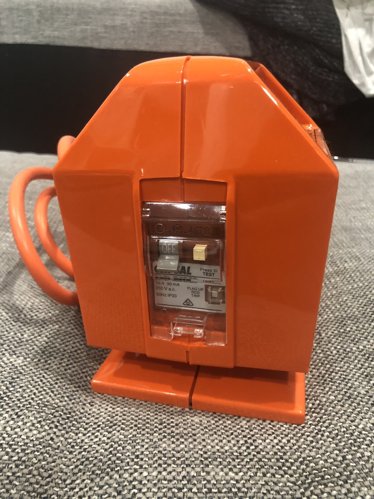 Ringgrip Bodyguard Portable Safety Switch 4 Outlet 10A PB4SP/BX-EO ...