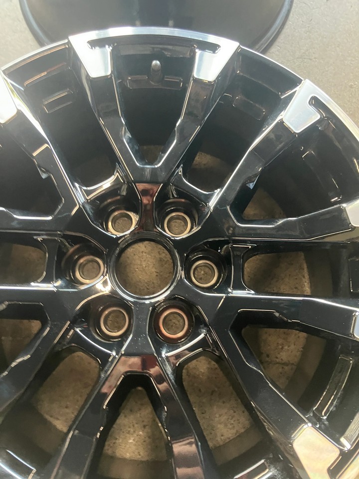 One 2024 2025 Chevy Traverse Factory 18 Wheel TPMS OEM 14154 Rim ...