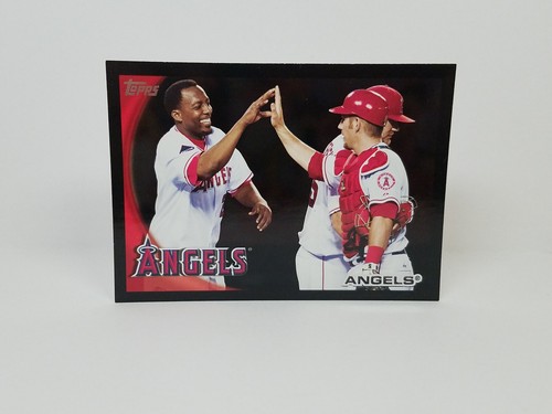 2010 Topps #265 Angels Team (Vladimir Guerrero) - Walmart Black ...
