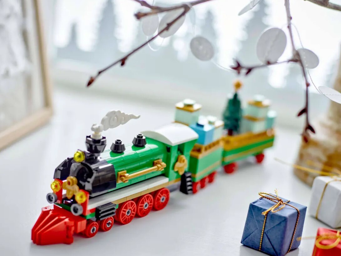 LEGO Creator 40700 Winter Holiday Train Limited Edition Set NEW SEALED ...