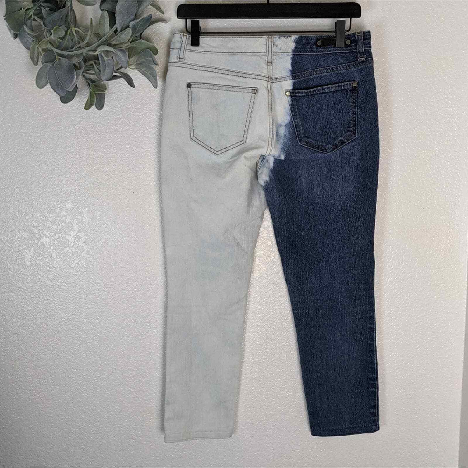 Ruff Hewn Grey Mid Rise Ankle Straight Bleach Dip - Gem Ruff Hewn Grey Mid Rise Ankle Straight Bleach Dip - Gem