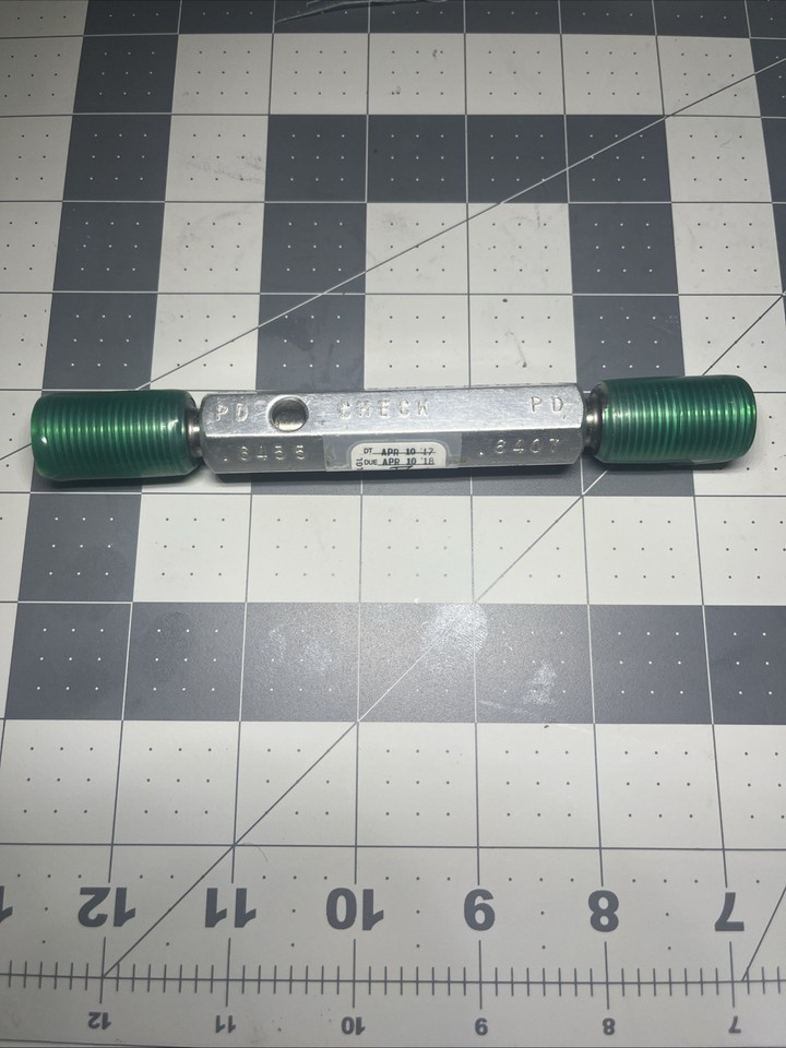 11/16 16 UN 2B THREAD PLUG GAGE .6875 GO NO GO P.D.'S = .6455 & .6407 ...