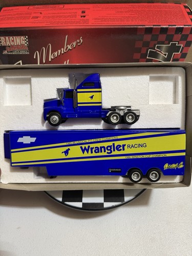 Dale Earnhardt Wrangler Racing 1986 Scheme RCCA 1994 1/64 Diecast ...