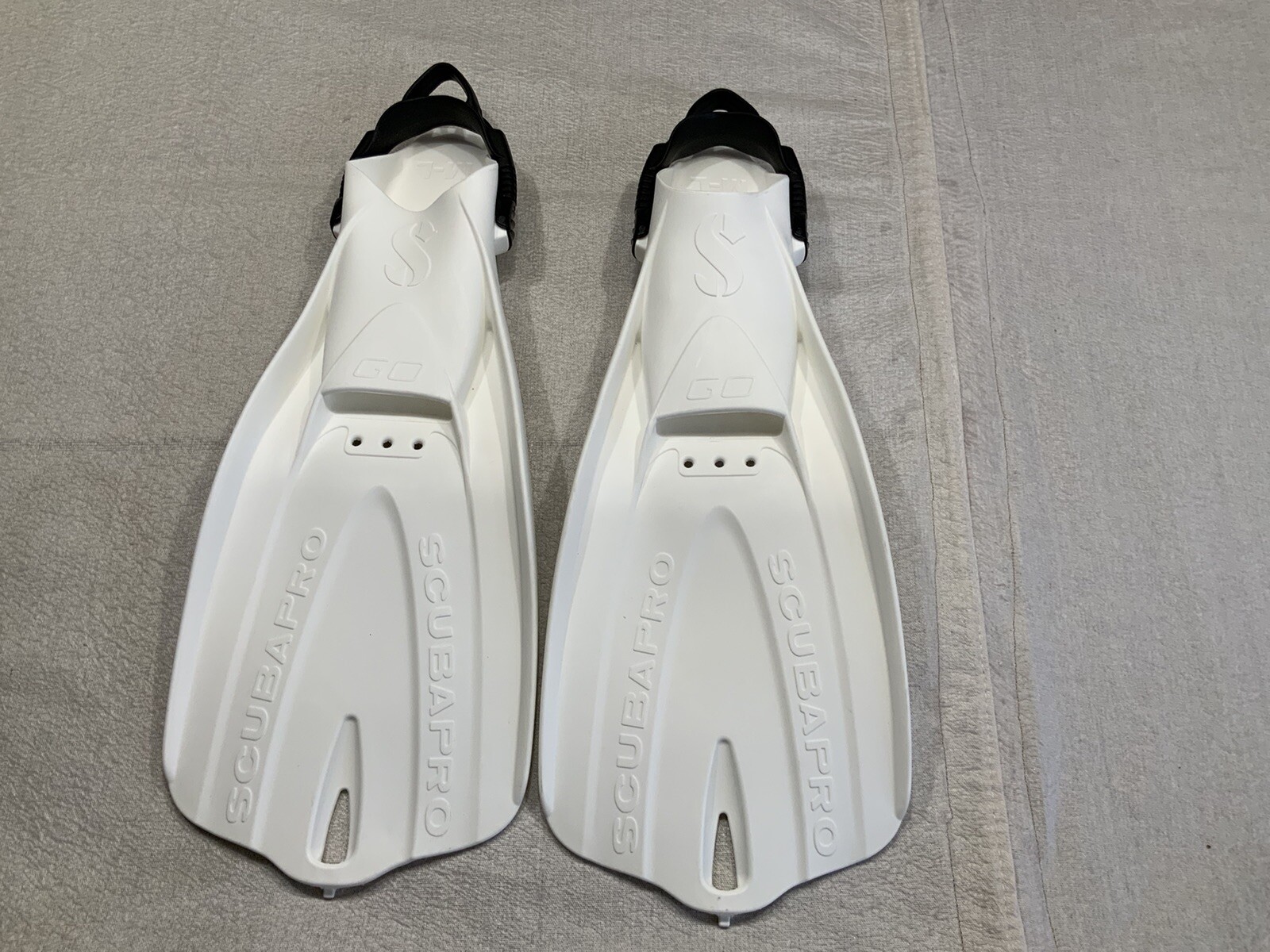 ScubaPro GO Travel Dive Fins - White, Size M-L Open Heel | eBay