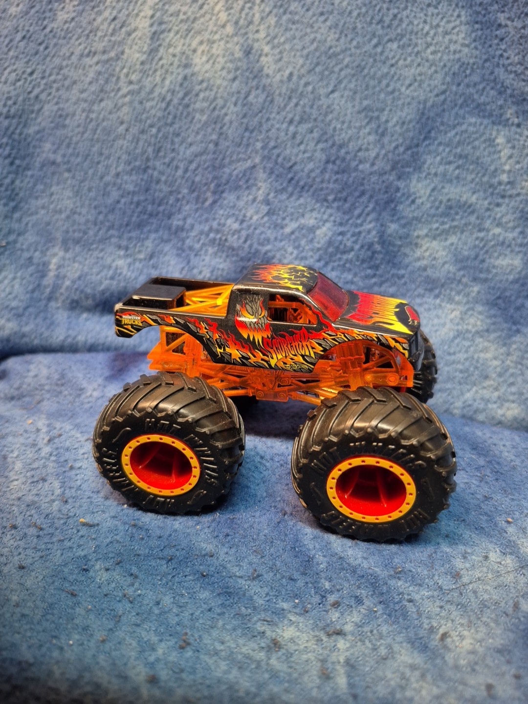 Hot Wheels Monster Jam Trucks Scorcher 1:64 Flames Red Tire | eBay