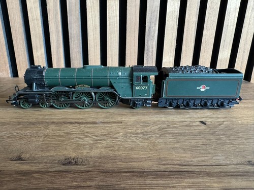 Hornby 00 LNER Class A3 60077 'The White Knight' BR Livery - Displayed ...
