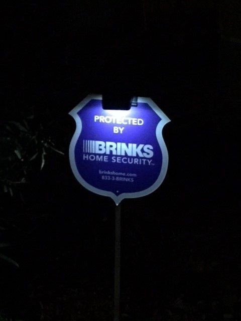 **NEW** BRINKS REFLECTIVE SECURITY YARD SIGN + 4 2-Sided Decals + SOLAR ...