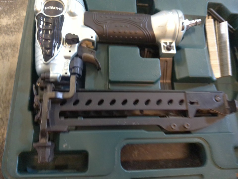 Hitachi HPT N3804AB3(S) 18 Gauge 1/4 Inch Narrow Crown Stapler | eBay