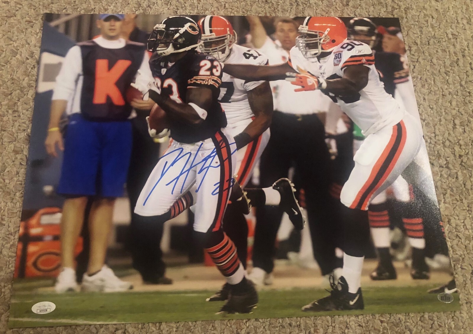 Devin Hester Autographed Memorabilia | Signed Photo, Jersey ...