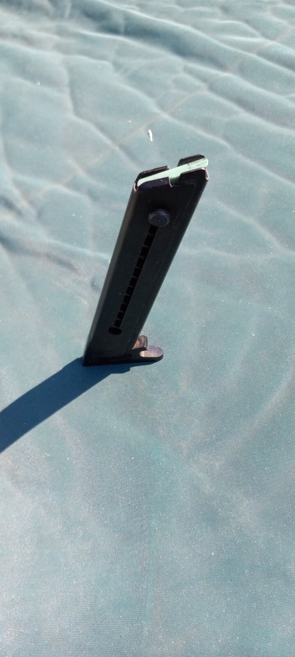 HIGH STANDARD .22 Long Rifle Magzaine w/Military Grip for Model 106/ ...