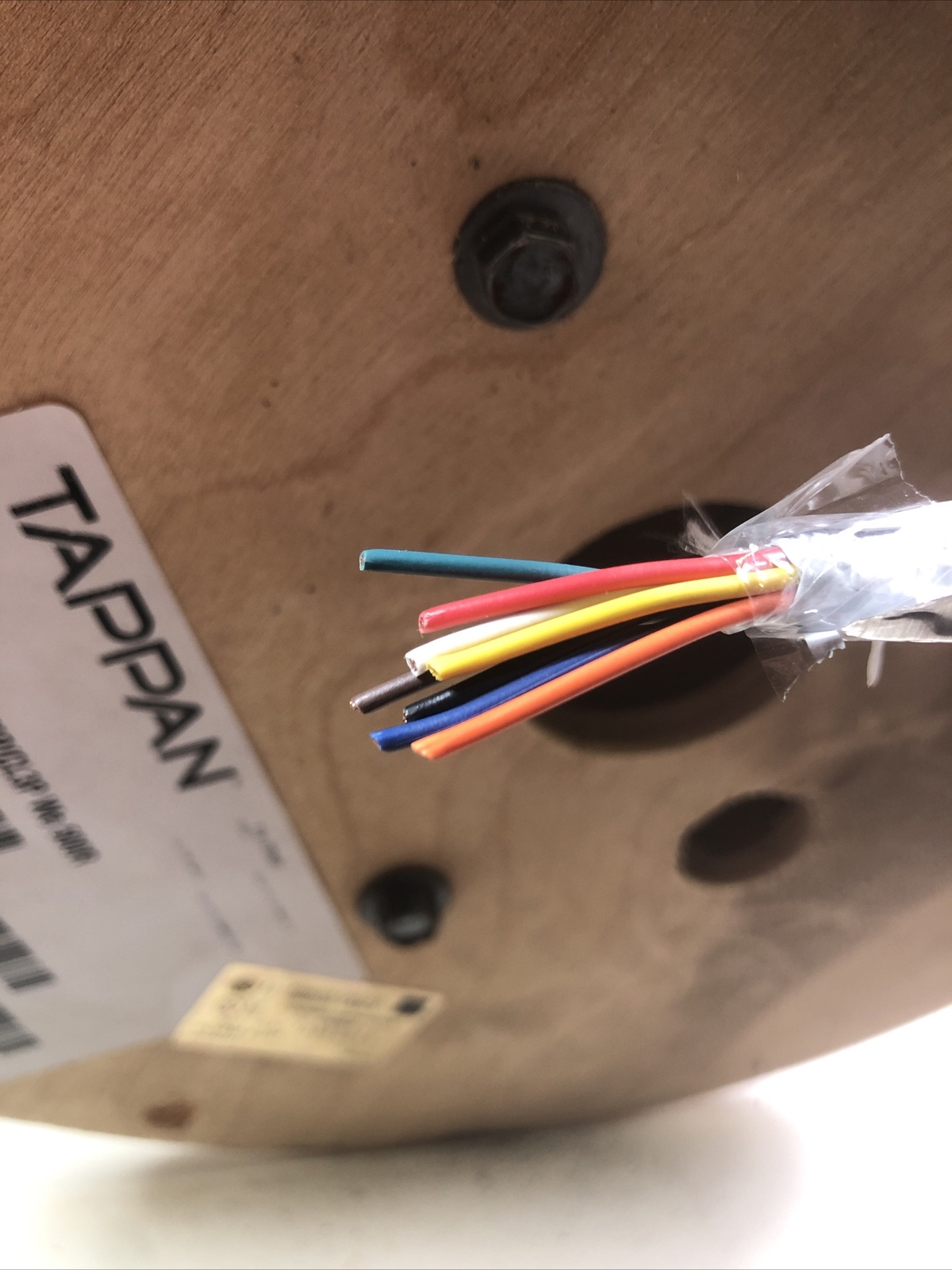 Southwire Tappan 18/8C Stranded Shielded Plenum Cable White P40070-1C ...