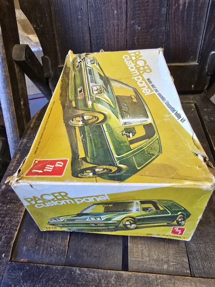 1/25 AMT 1977 AMC Pacer custom panel New Contents In Open Box Unbuilt ...