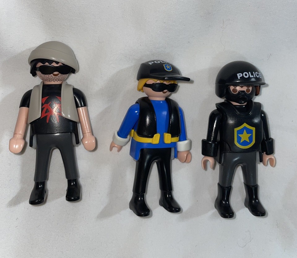 Lot of 3 Playmobil Figures Geobra Police Policeman Vtg 1997 Men w/ Hats ...