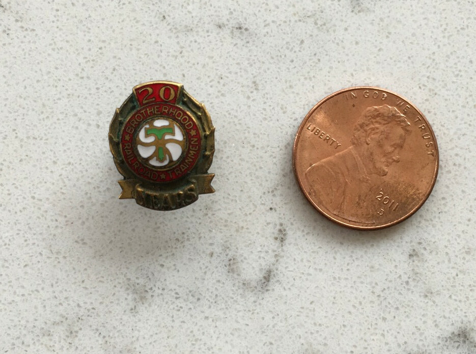 ANTIQUE RR UNION SERVICE PIN BROTHERHOOD OF RAILROAD TRAINMEN B OF RT ...