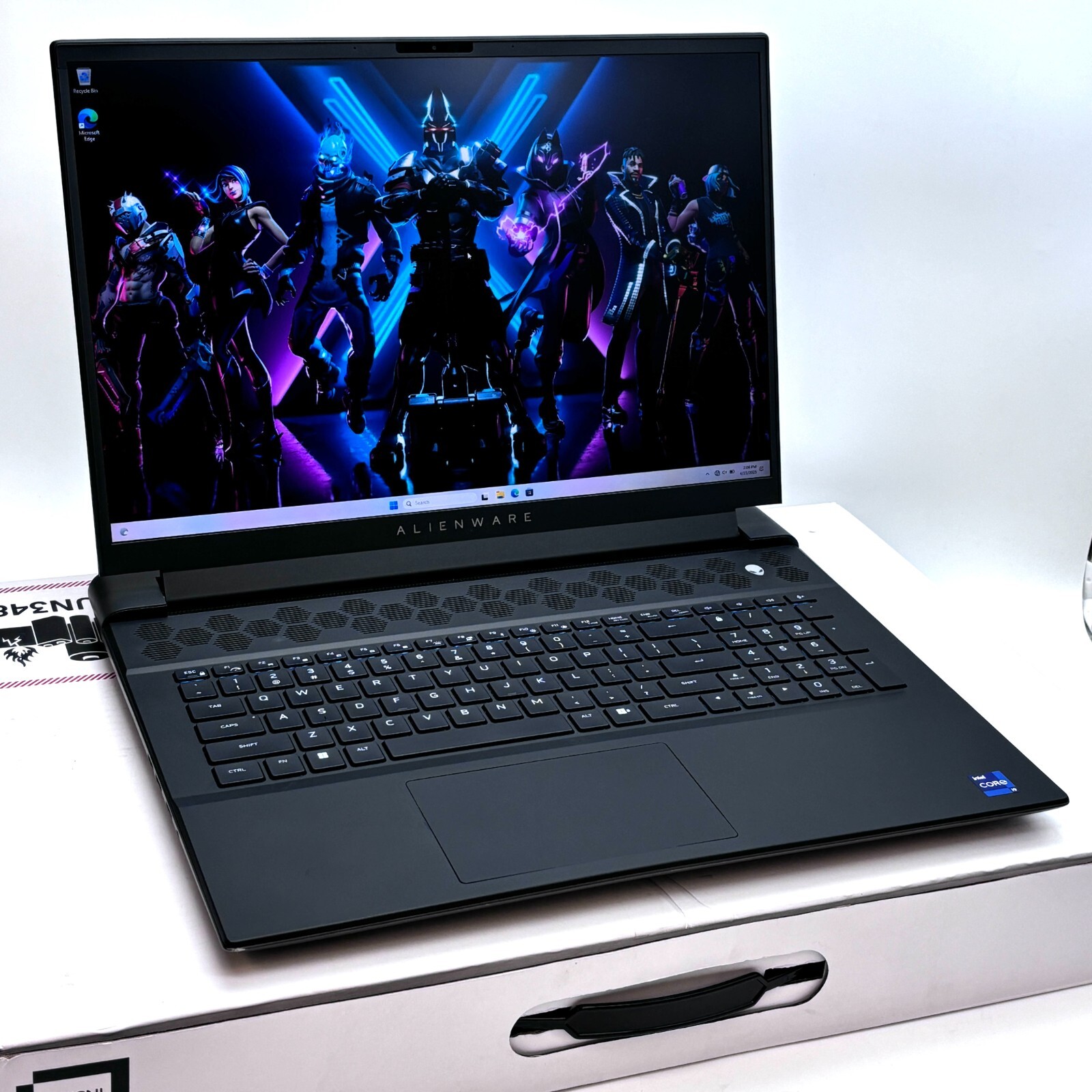 Dell Alienware M18 R1 FHD+ 480Hz RTX 4090 i9-13980HX 64GB RAM 4TB SSD Win11