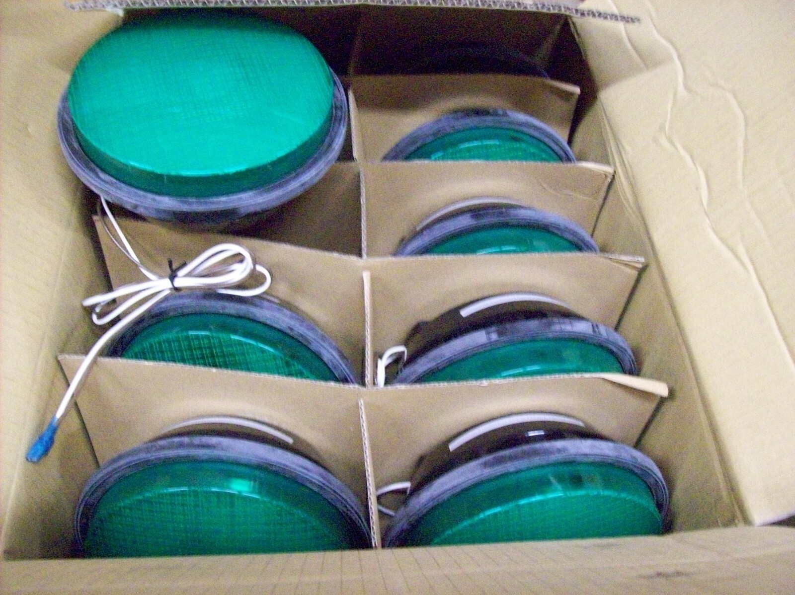 Leotek Traffic Light Lamp GREEN Color TSL-08G-LX-IL6-A1-P2 - You get ...