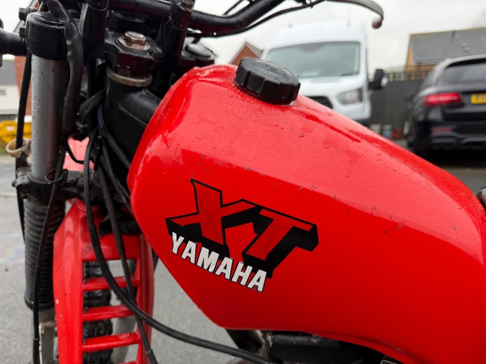 YAMAHA xt125 v5 1982 barn find spares or repairs restoration project ...
