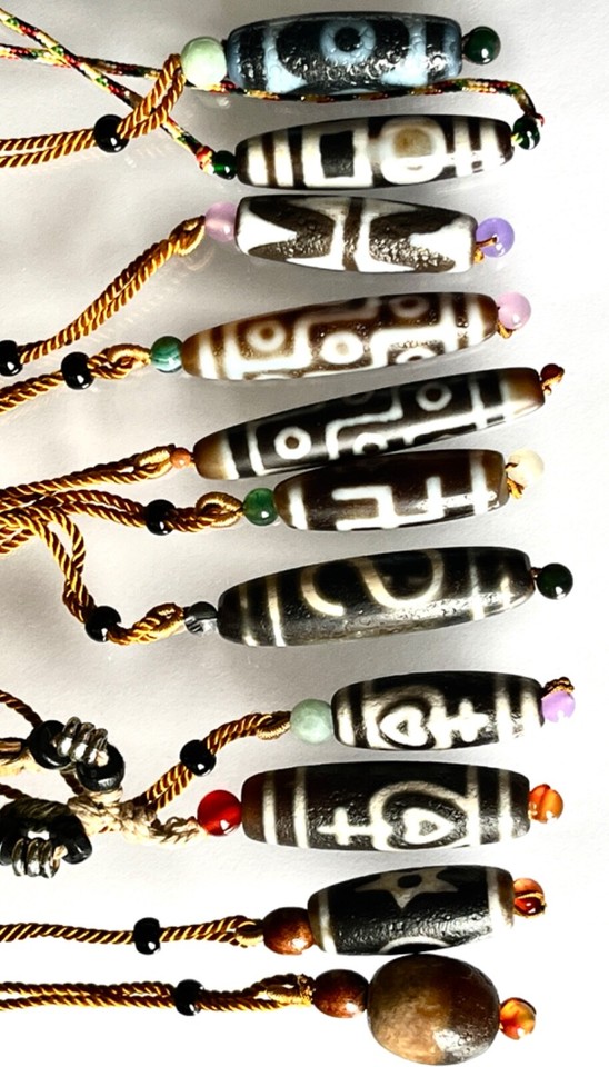 Ancient Tibetan nine eyes of black & white agate bead DZI 九眼天珠 | eBay