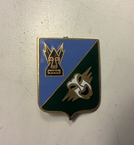 INSIGNE METAL E/C 1/11 ROUSSILLON AUGIS AVIATION OCCASION | eBay