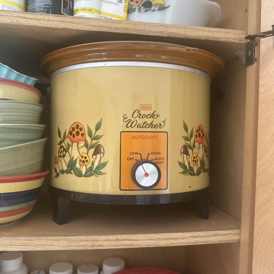 VTG 70'S SEARS MERRY MUSHROOM COUNTER CRAFT CROCK WATCHER POT SLOW ...