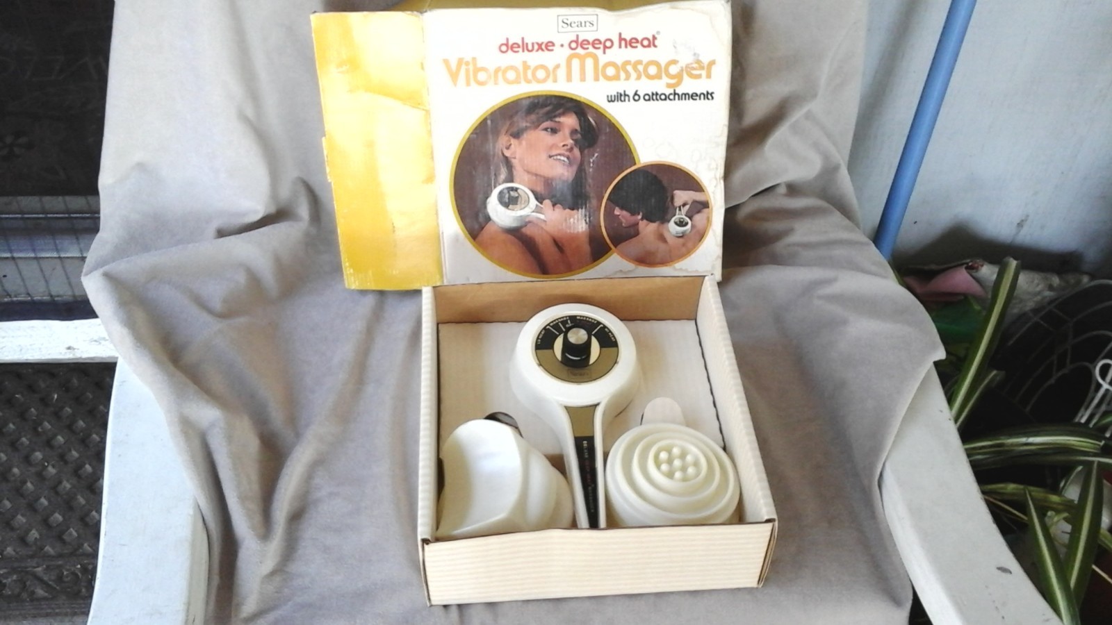 ALL BODY VIBRATING & HEAT POLLENEX MASSAGER W-6 ATTACHMENTS PORTABLE ...