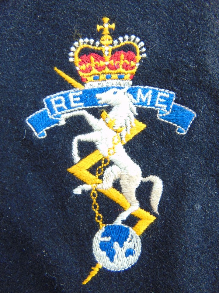 British Army Royal Electrical Mechanical Engineers REME Blazer Badge ...