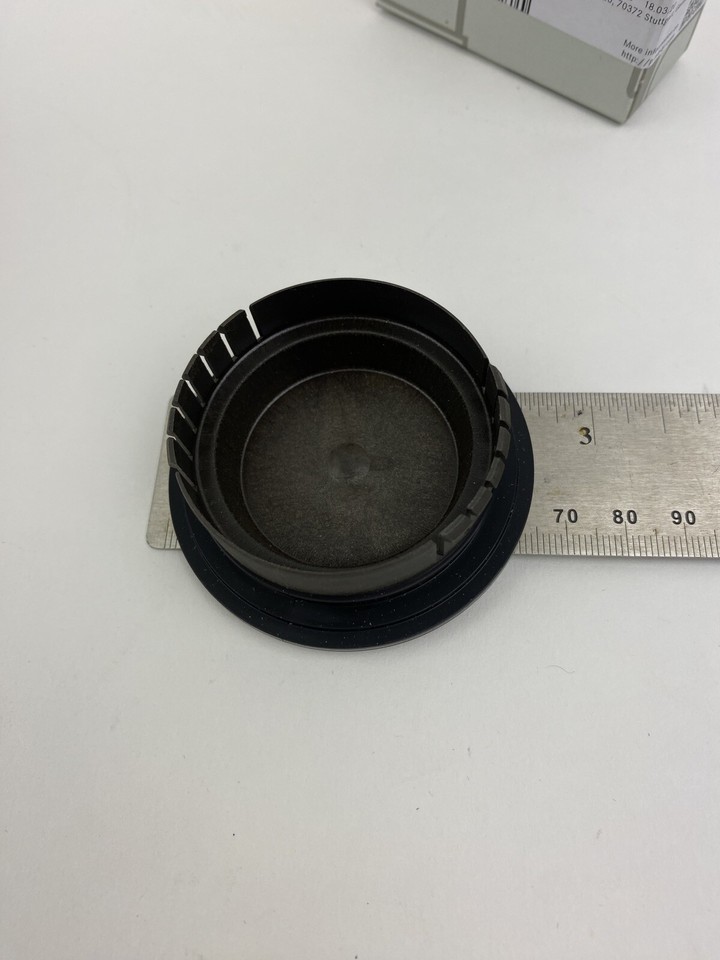 Genuine Mercedes-Benz OEM Engine Camshaft Expansion Plug 000-998-56-90 ...