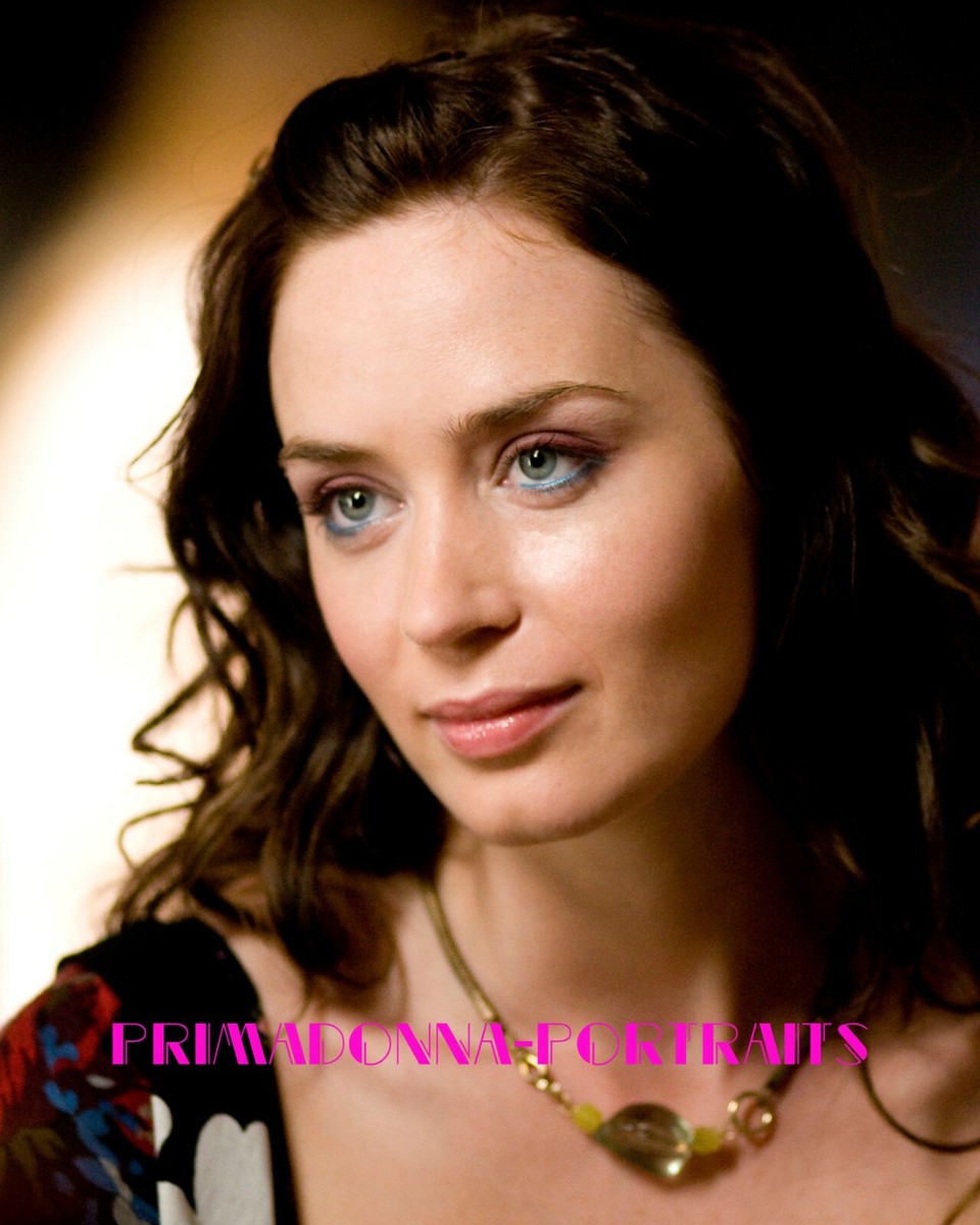Hottest Photos Of Emily Blunt Barnorama