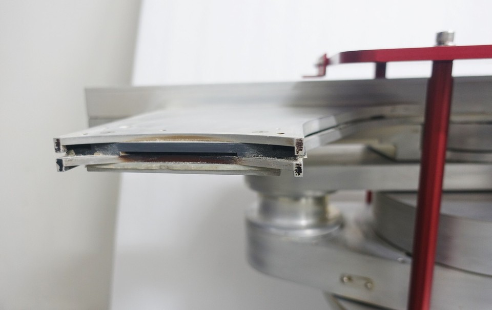 BROOKS AMAT 0190-25011 MAGNATRAN MAG 8 DUAL-ARM WAFER TRANSFER ROBOT ...