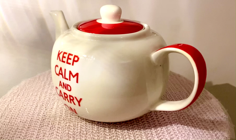 KEEP CALM AND CARRY ON Collectors Teapot Fine China, White & Red - NEW ...