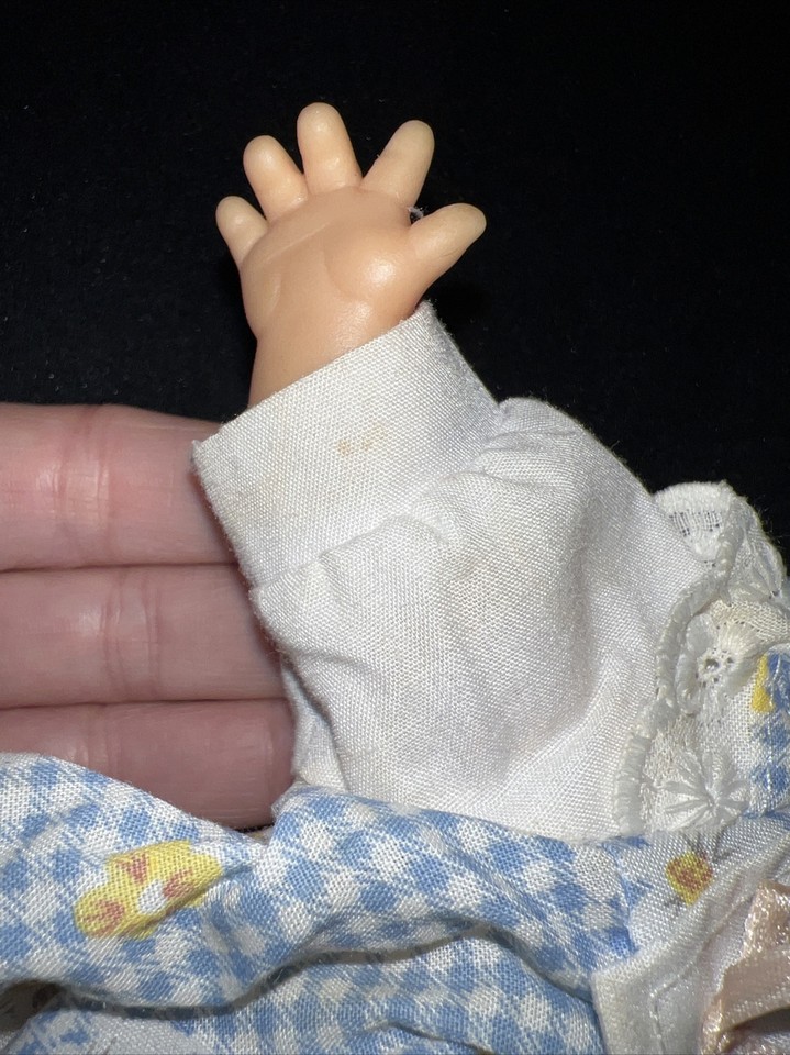 Vintage 1998 Cititoy Baby Girl Doll w/ Hat Blue Eyes Open Jointed Arms ...