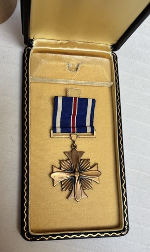 Vintage US Military Distinguished Flying Cross | eBay