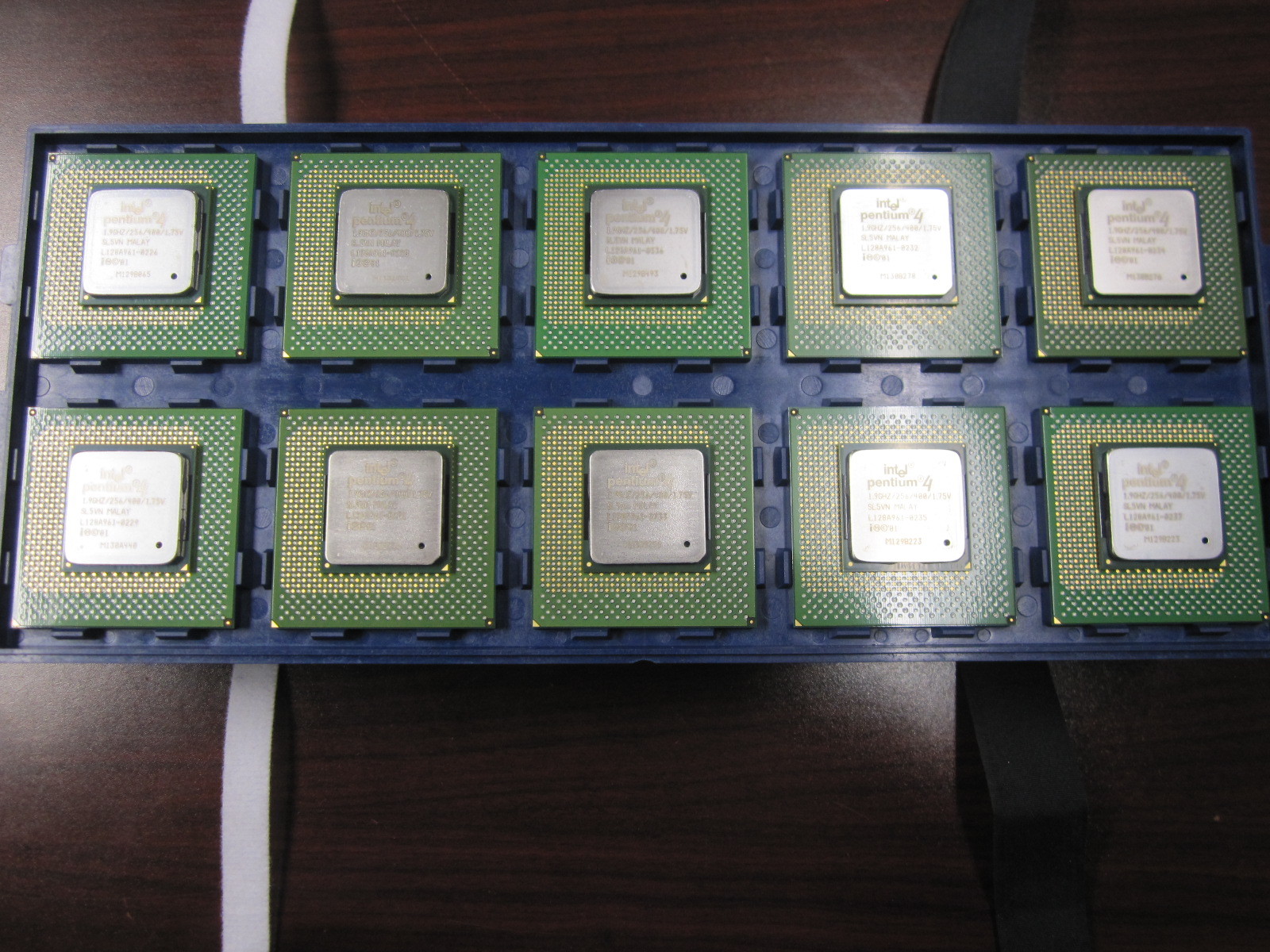 NEW INTEL PENTIUM 4 1.9/256/400 SOCKET 423 SL5VN DESKTOP CPU | eBay