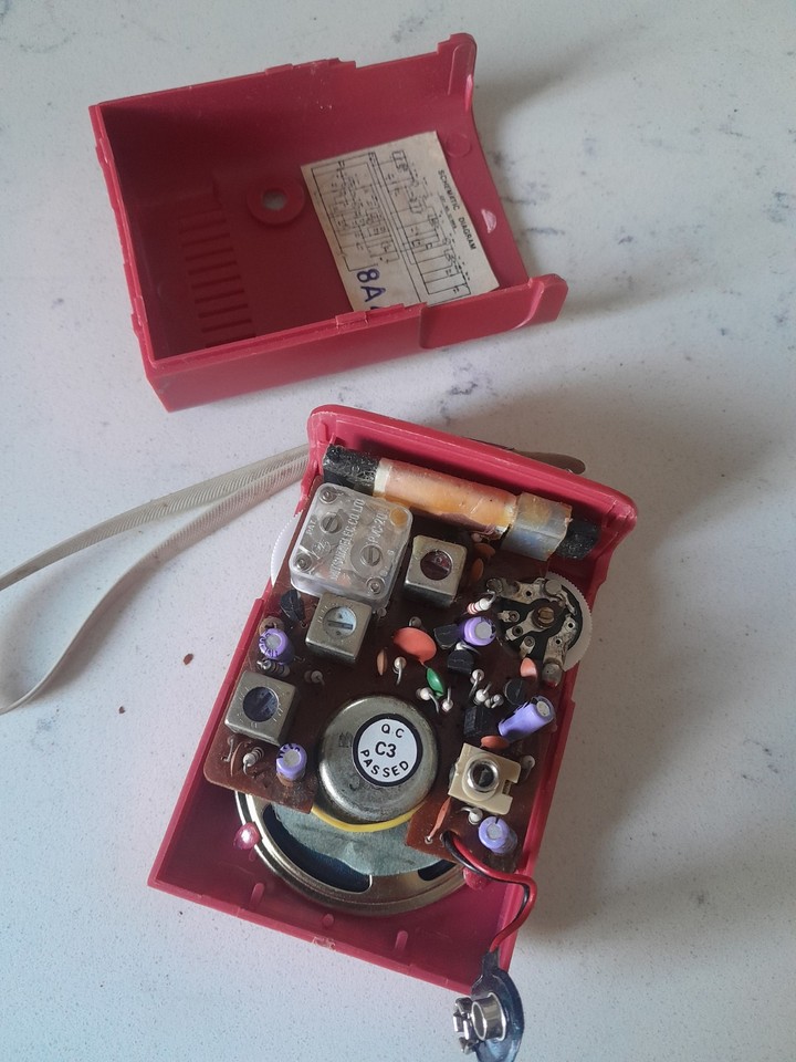 Vintage 70s Red Radio Shack Realistic Flavoradio Transistor Radio ...