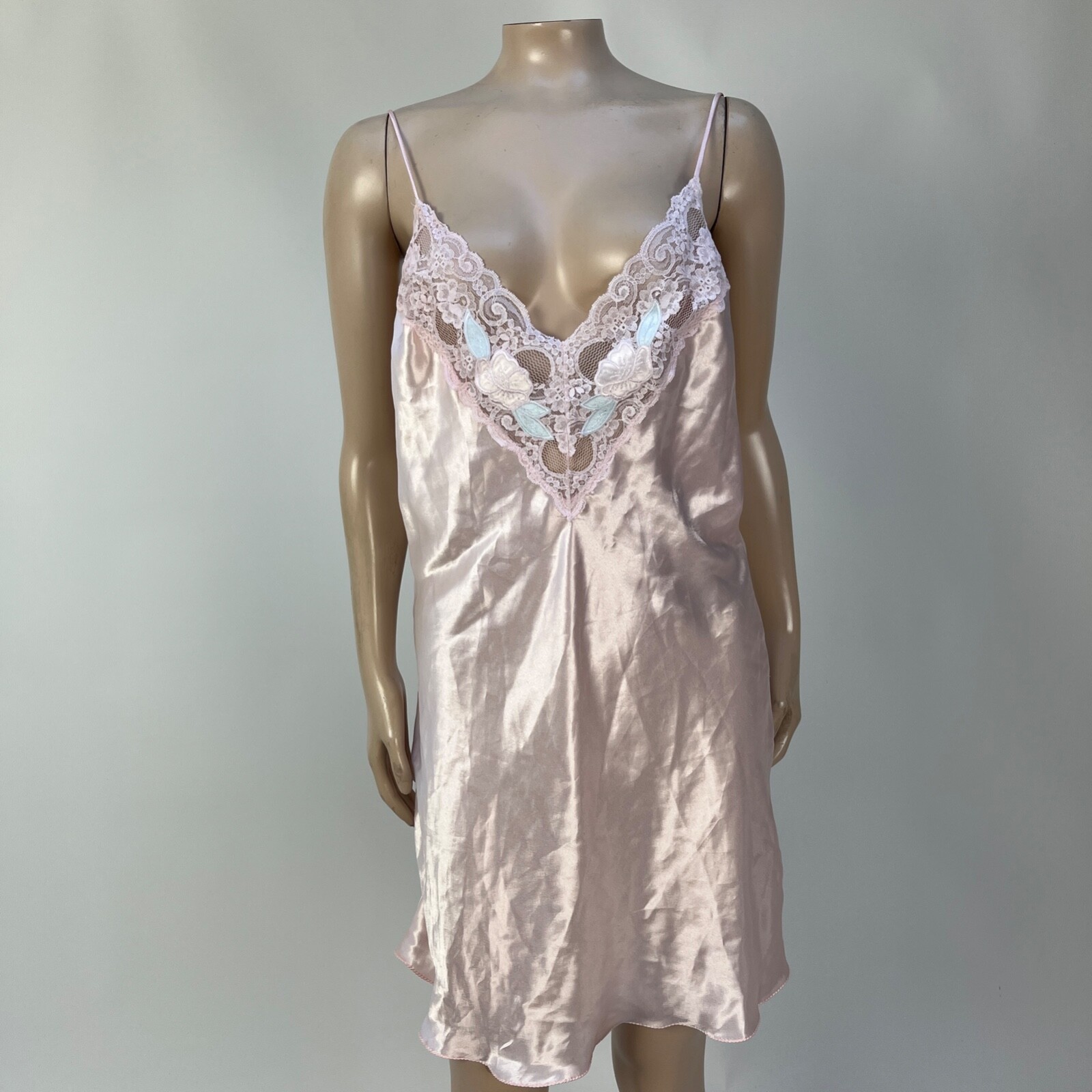 Sabrina 80s 90's Vintage Satin Robe Large Lace Floral… - Gem