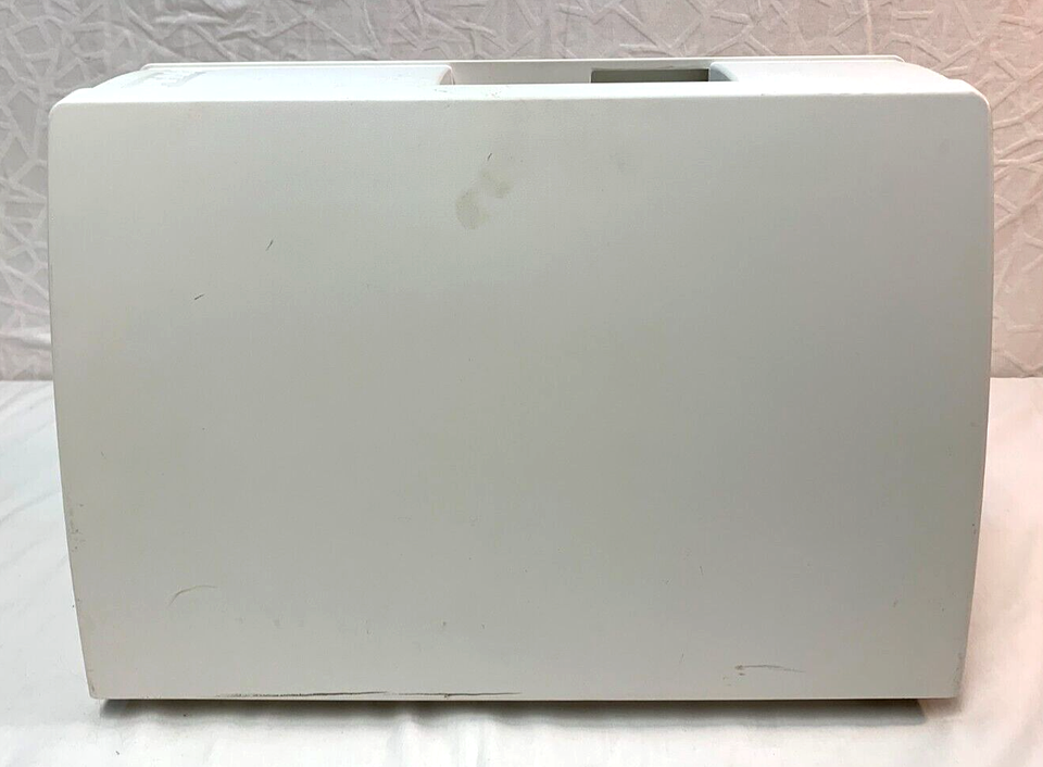 PFAFF Hobby 1132 German Design Sewing Machine w/Hard Carry Cover 5 ...