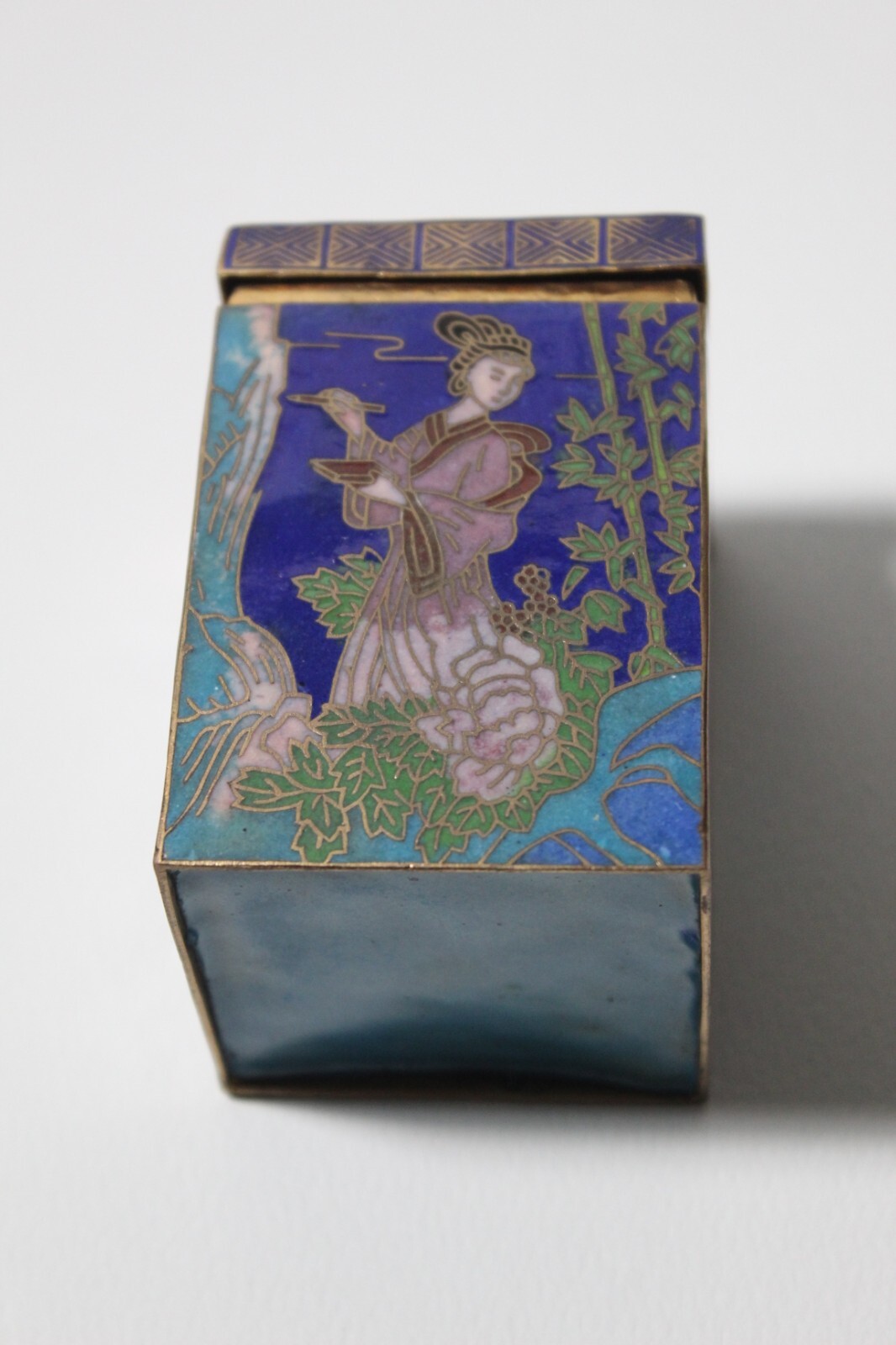 1920s Cloisonné opium box with different scenes from prominent estate ...
