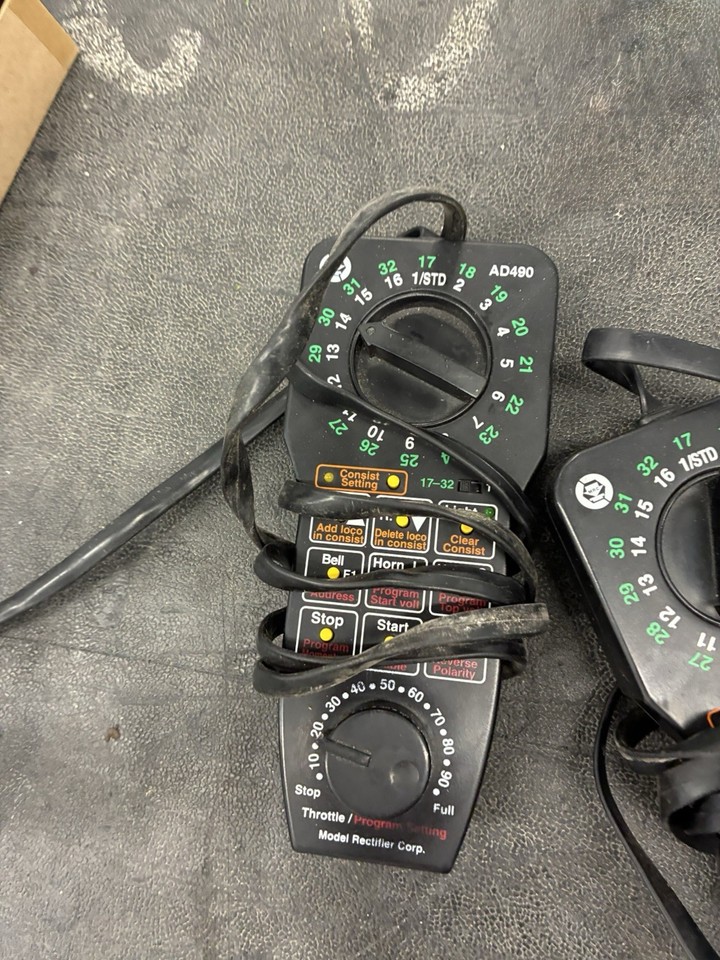 MRC DCC Lot 2 Throttles AD515 Power Supply Prodigy HO | eBay