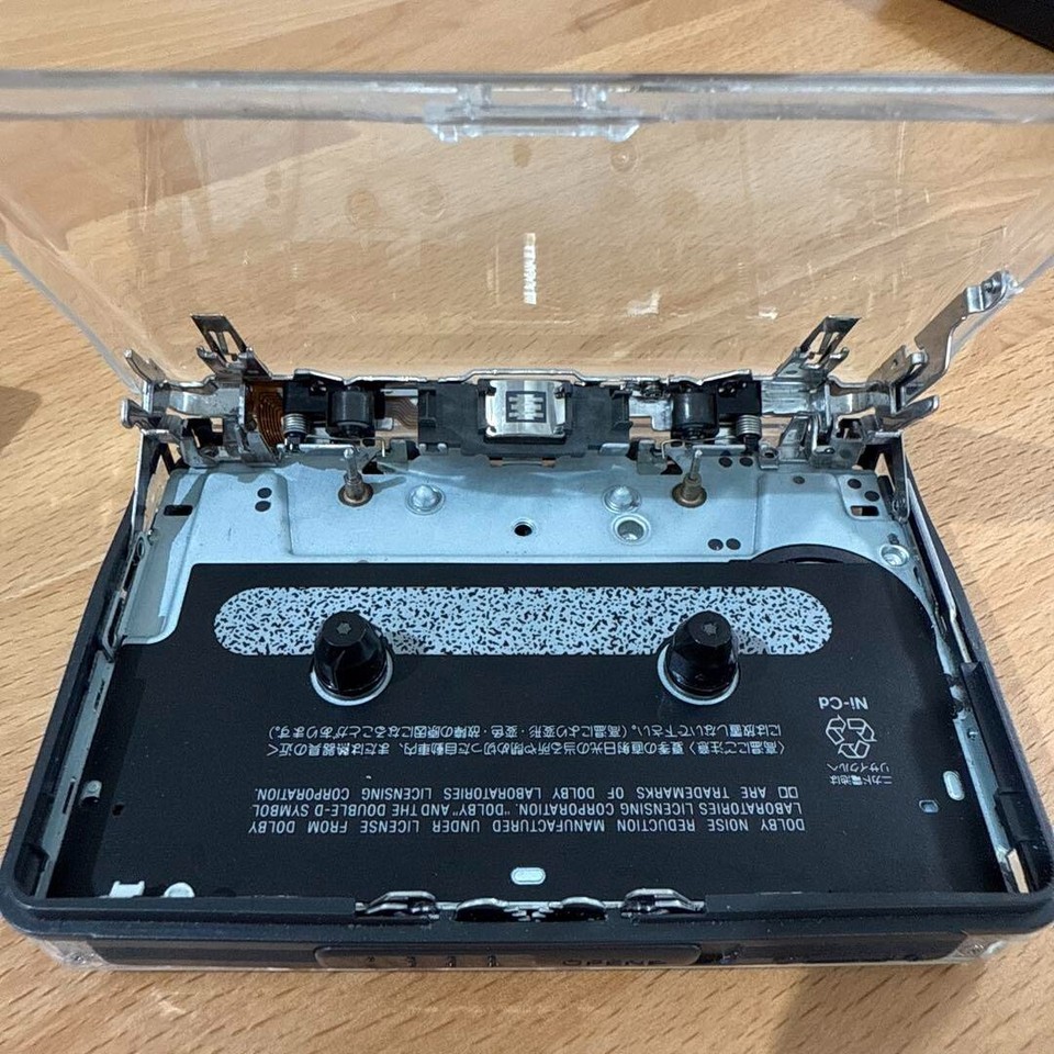 Sony Walkman WM-EX677 Transparent Case Custom Works With Gum Battery ...