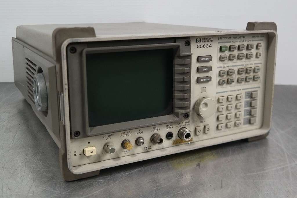 HP Hewlett Packard 8563A Spectrum Analyzer 9 kHz - 26.5 GHz Opt 026 H51 ...