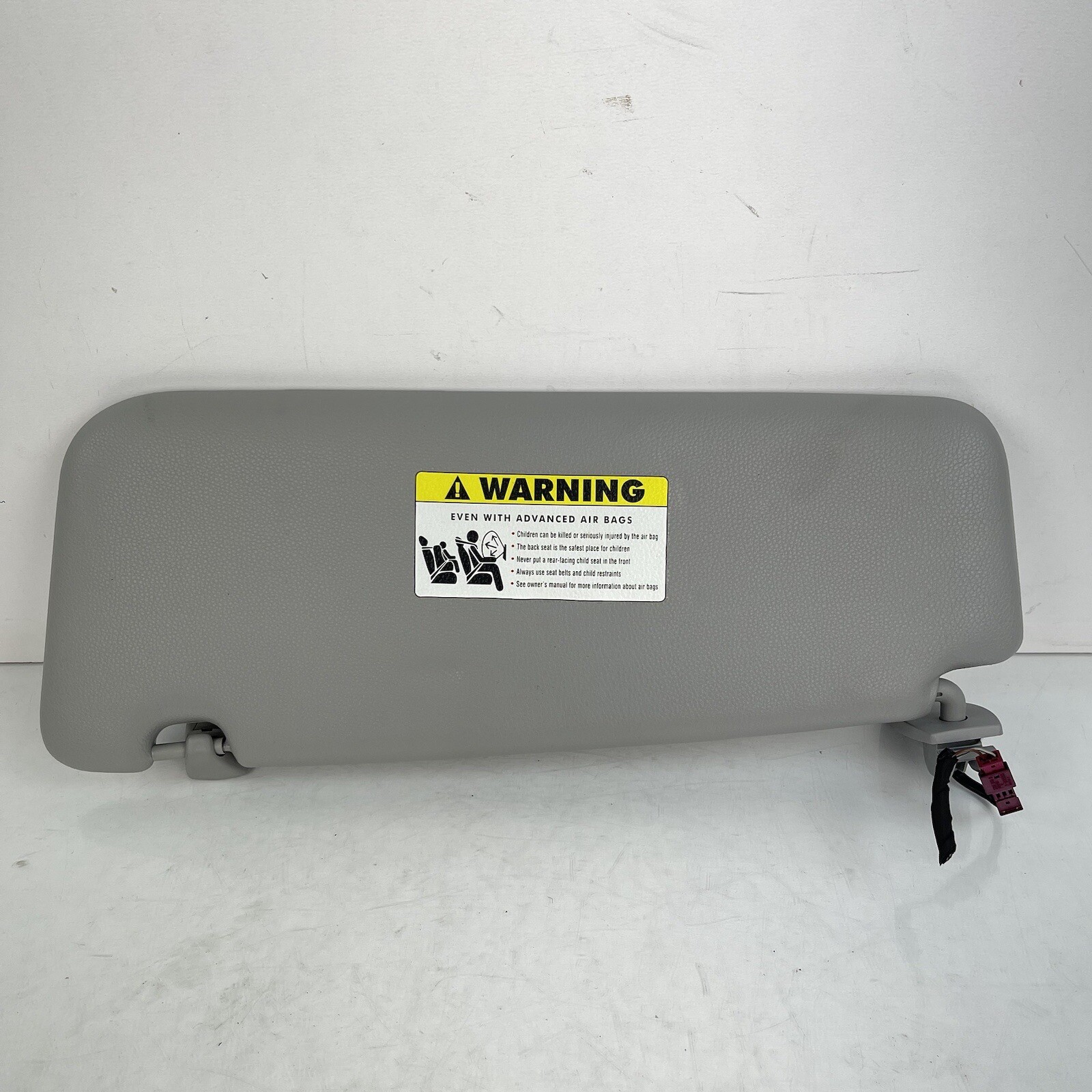 2004 2005- 2010 BMW E60 E61 FRONT RIGHT SUNVISOR SUN VISOR SHADE with ...