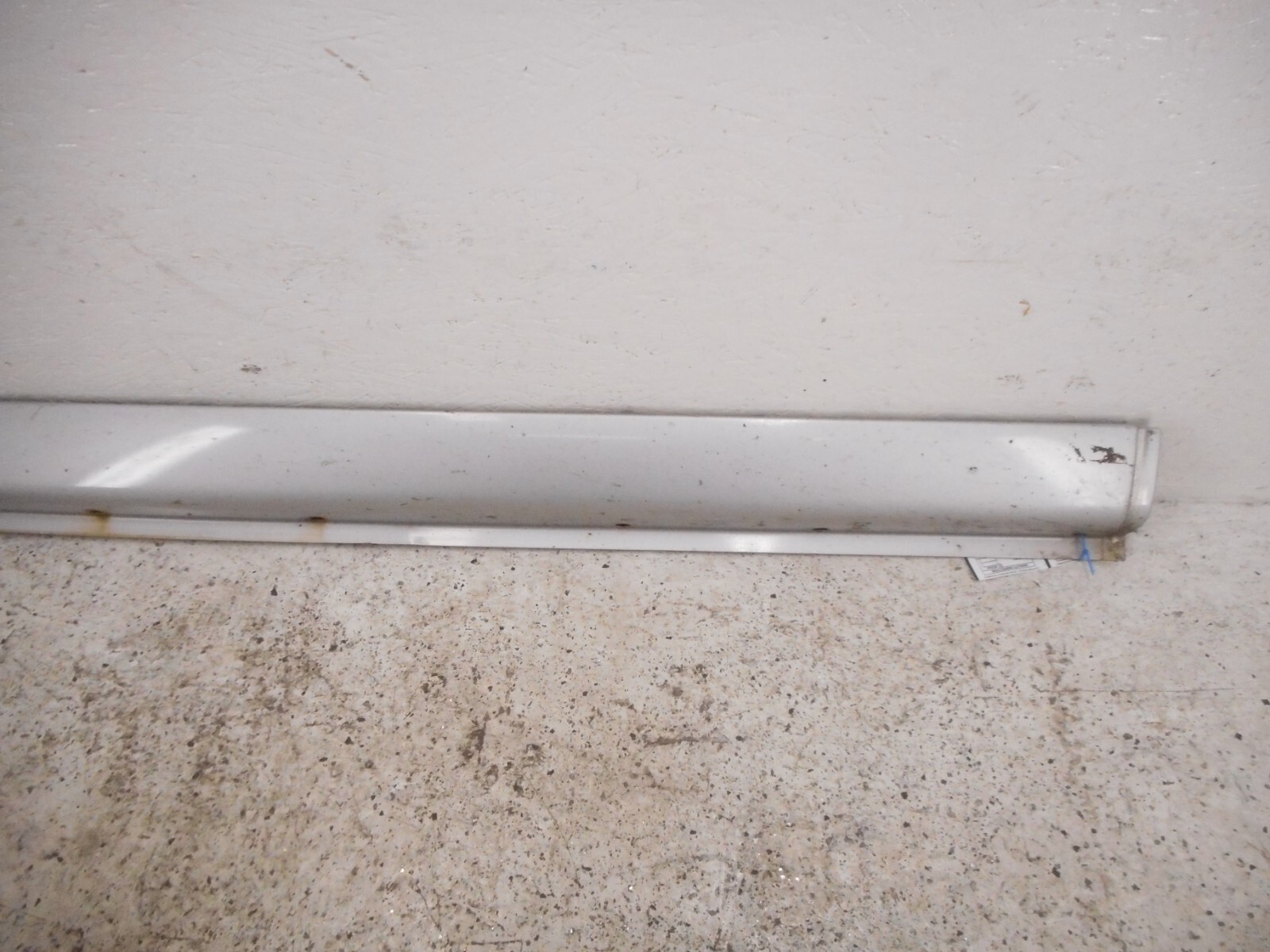 Ford Escape Rocker Moulding Side Skirt Right 3L8478101A00BA OEM 2003 ...