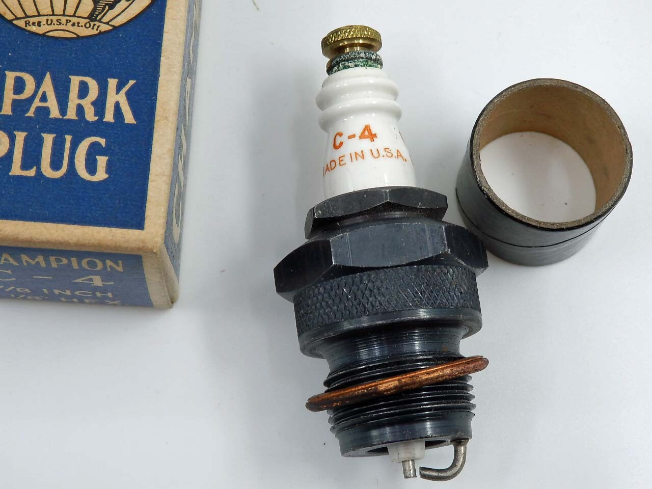 SPARK PLUG CHAMPION C 4 7/8 INCH 1/8 HEX antique vintage candela auto ...